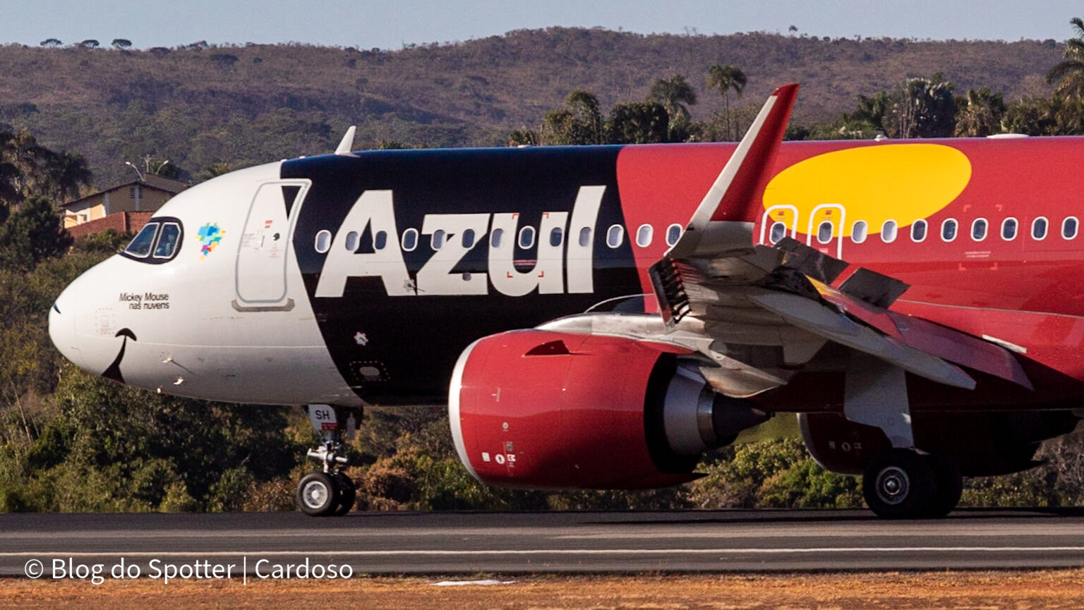 PR-YSH - Mickey Mouse Nas Nuvens - Airbus A320 NEO AZUL | BLOG DO SPOTTER